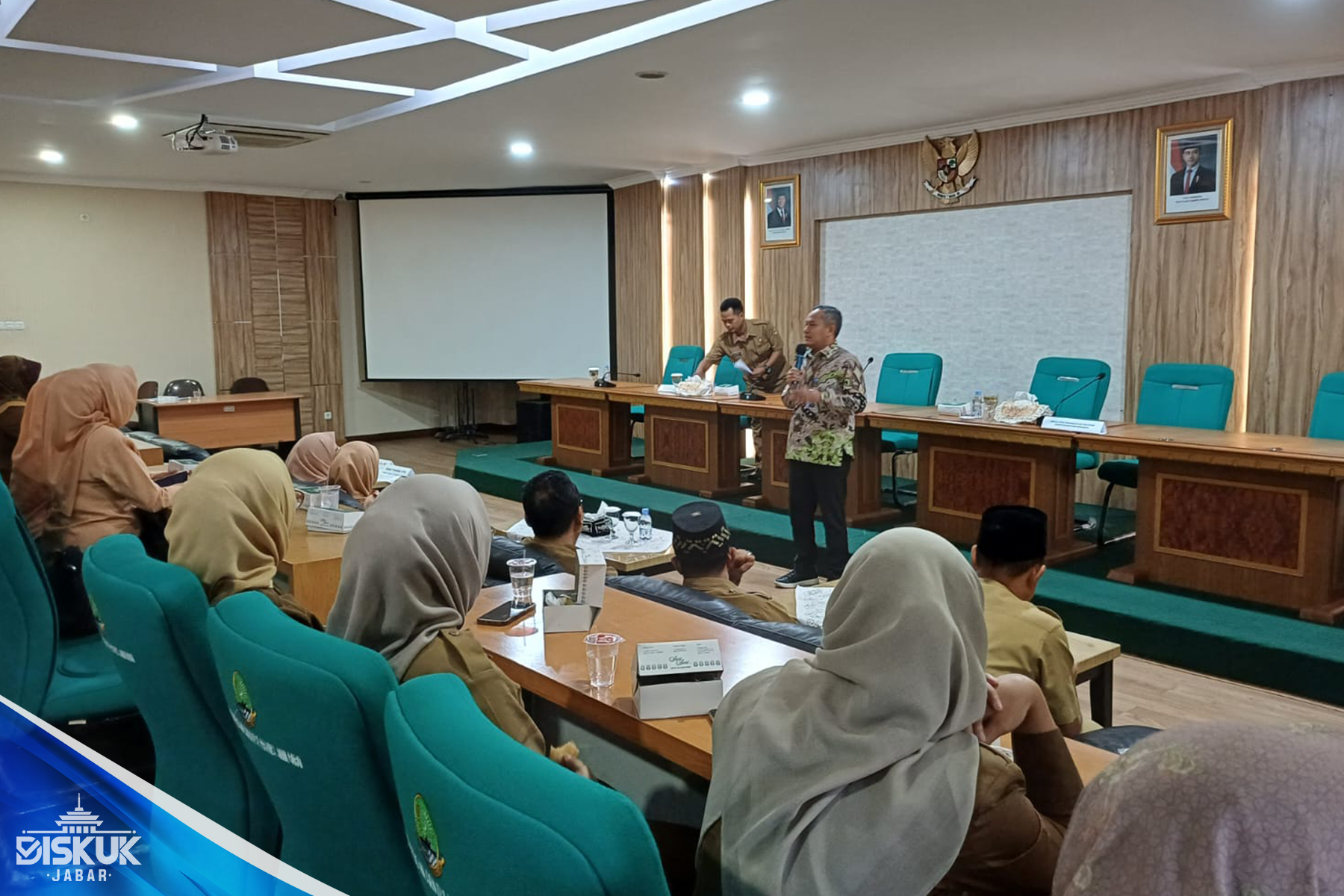 Literasi Keuangan agar Terhindar dari Krisis Finansial | Portal ...